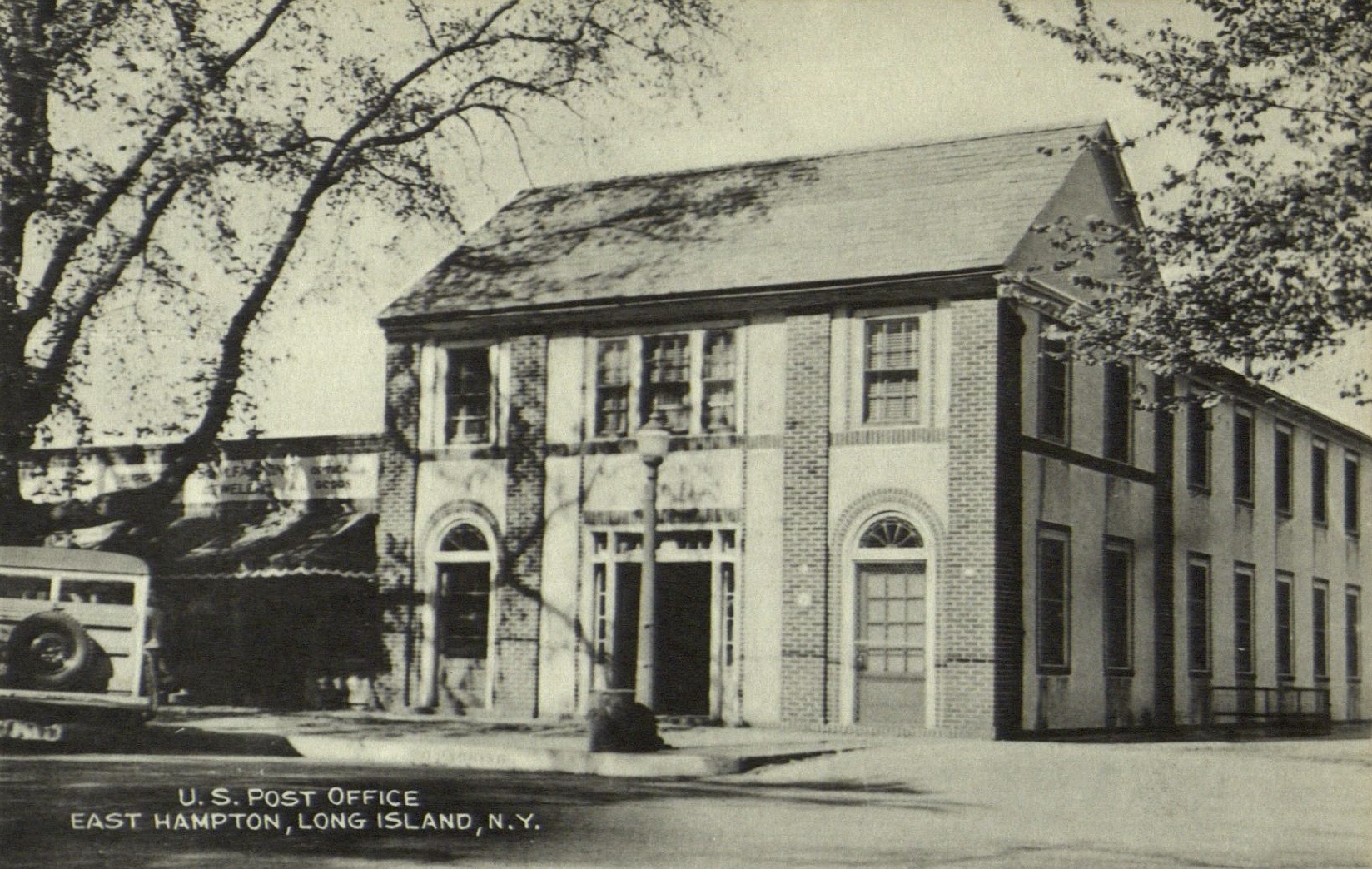 Post Office, East Hampton, L.I. postcard image